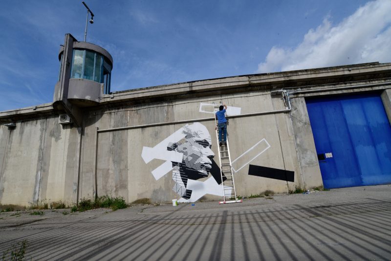 “Graffiti Art in Prison” by Martha Cooper & David Mesguich in Florence ...